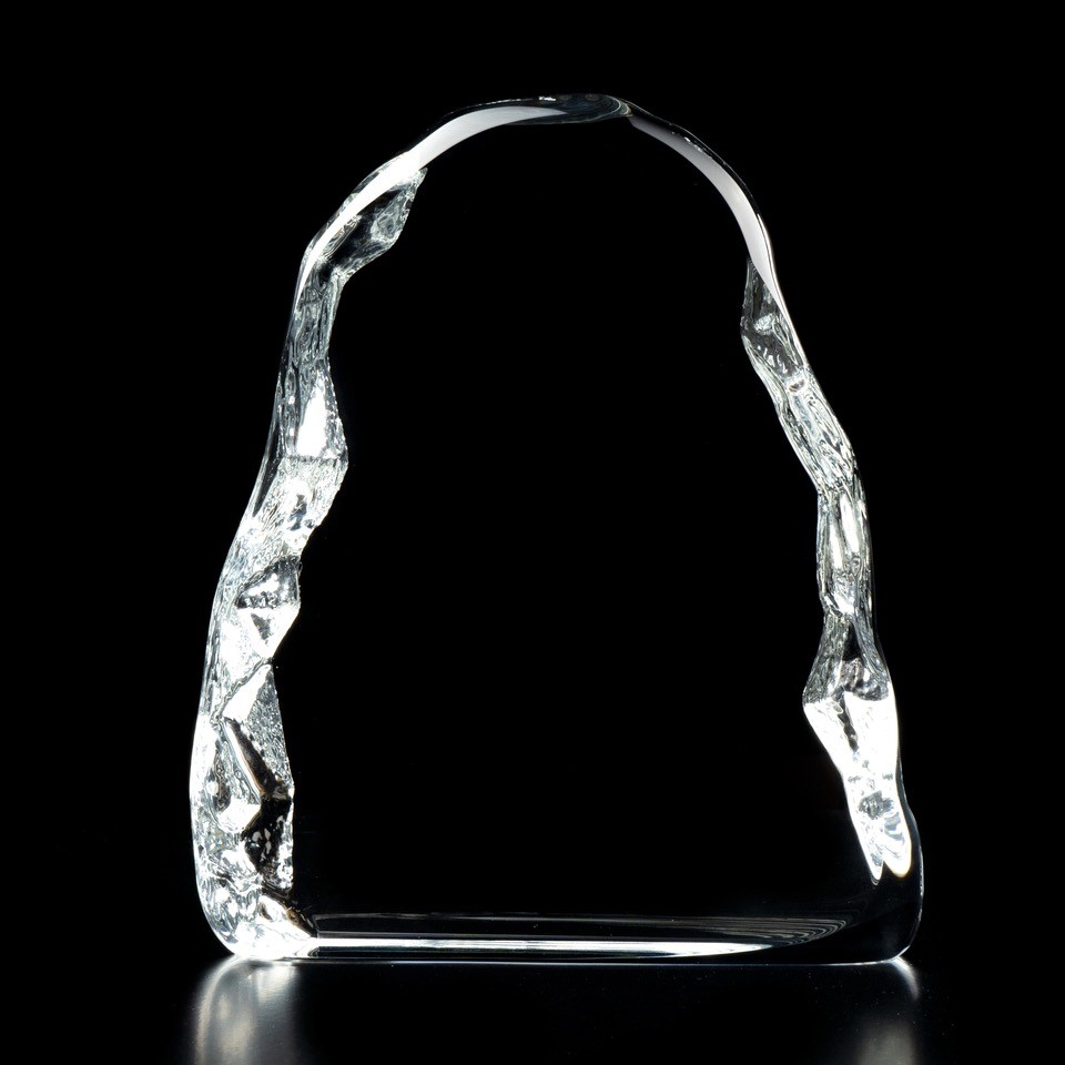 Best Luxury Corporate Gift: Auriella Iceberg | Insta Crystal